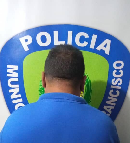 Detienen dos sujetos en Flagrancia por estafa en empresa de San ... Detienen dos sujetos en Flagrancia por estafa en empresa de San ...